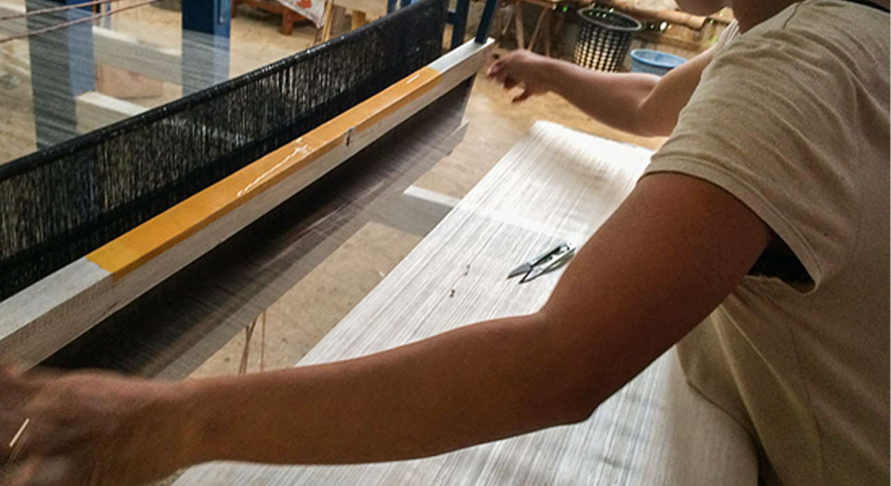 Explore Authentic Silk Wallcovering In A Rainbow Of Colors